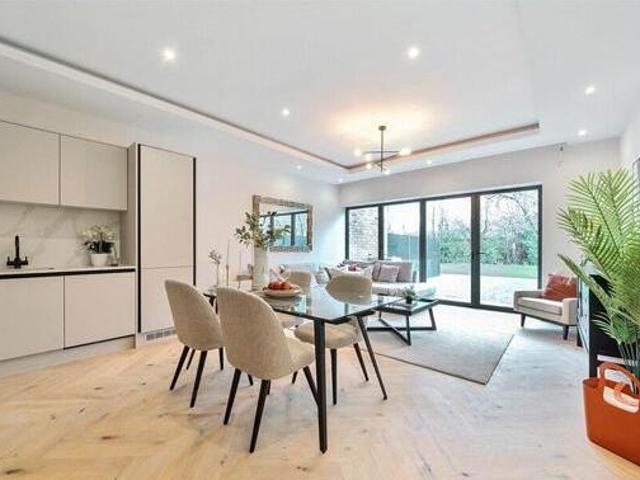 3 Bedroom Apartment For Sale In Ealing