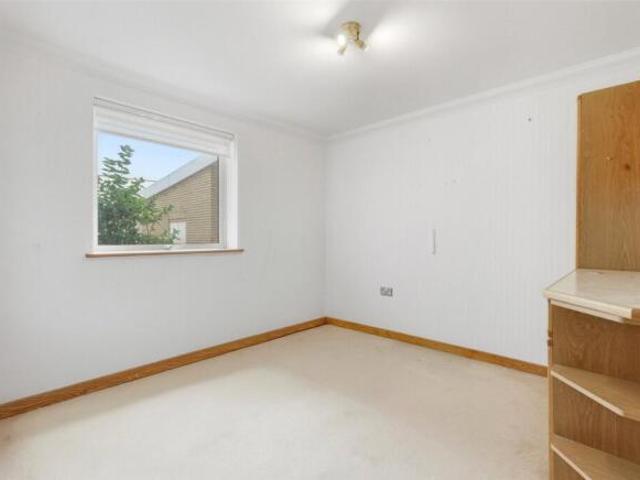 3 bedroom apartment for sale in Eastern Esplanade, Thorpe Bay Borders, Essex, SS1