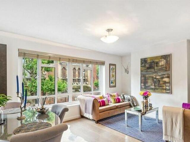 3 Bedroom Apartment For Sale In Earls Court, London