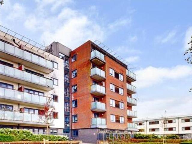 3 Bedroom Apartment For Sale In Edgware