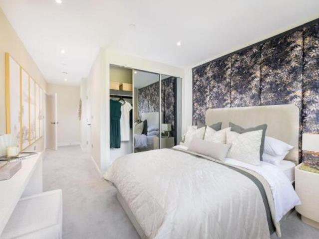 3 bedroom apartment for sale in Eddington Avenue, Cambridge, CB3