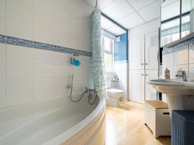 3 bedroom apartment for sale in Edensor Road, Meads, Eastbourne, BN20