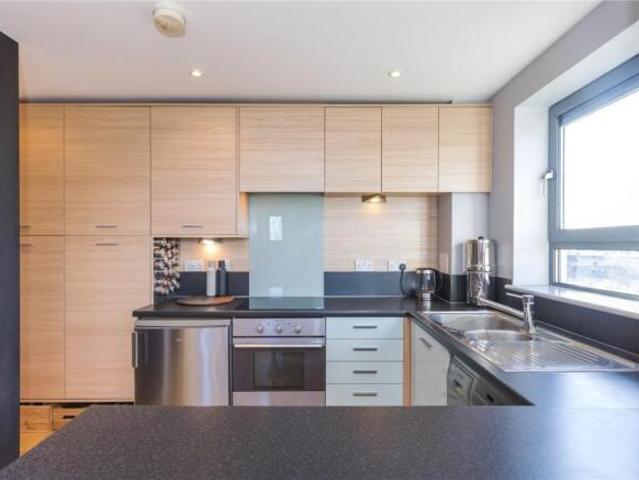 3 bedroom apartment for sale in Gunyard Mews, London, SE18