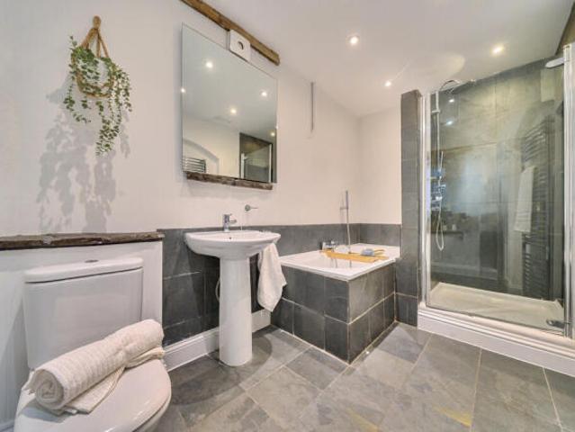 3 bedroom apartment for sale in Garden Flat, Sambourne, Sea Walls Road, Bristol, BS9