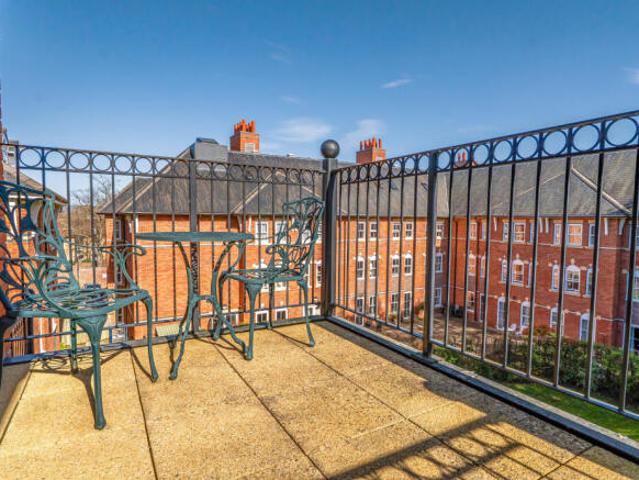3 bedroom apartment for sale in Humphris Place, Cheltenham, Gloucestershire, GL53