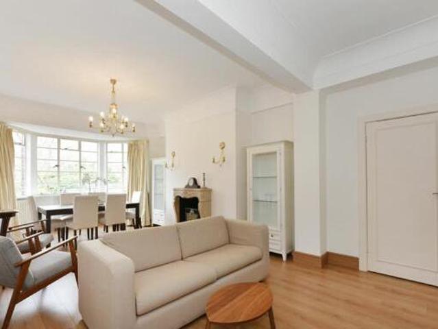 3 Bedroom Apartment For Sale In Hyde Park