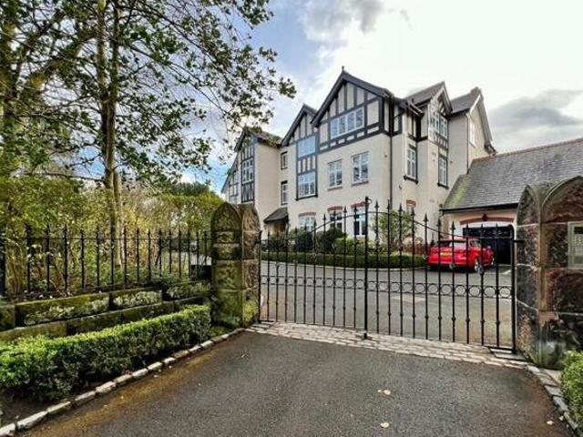 3 Bedroom Apartment For Sale In Hale
