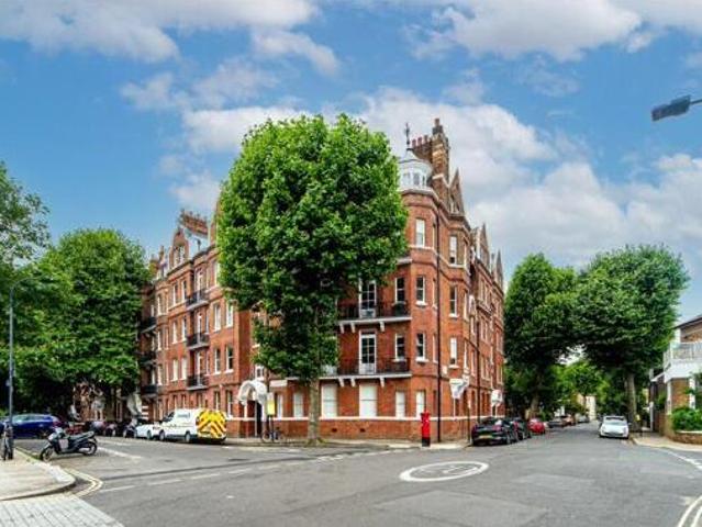 3 Bedroom Apartment For Sale In Hammersmith Bridge Road, London