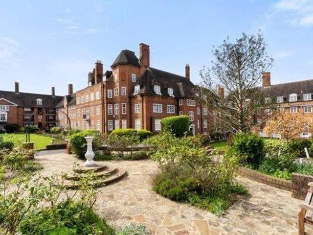 3 Bedroom Apartment For Sale In Hampstead Way