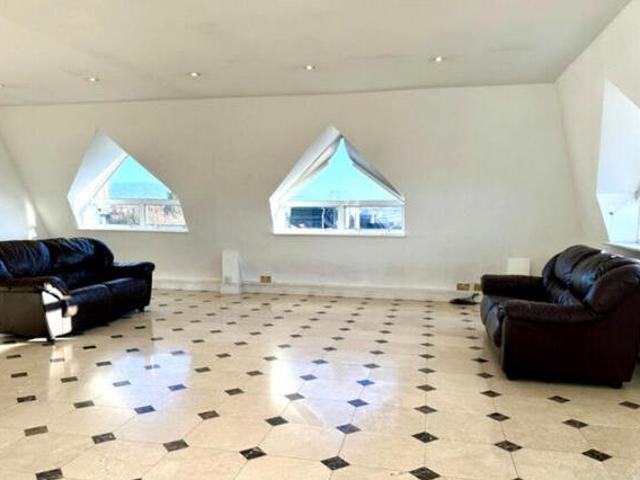 3 Bedroom Apartment For Sale In Hendon