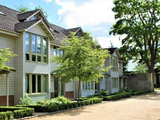 3 Bedroom Apartment For Sale In Herringswell