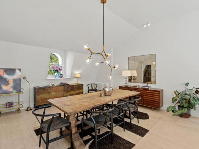 3 bedroom apartment for sale in, Holland Park, London, W11
