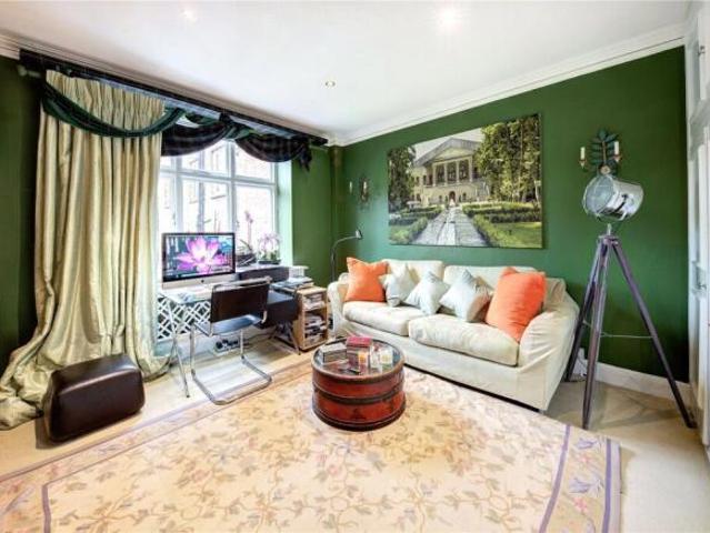 3 bedroom apartment for sale in Holland Park Road, London, W14