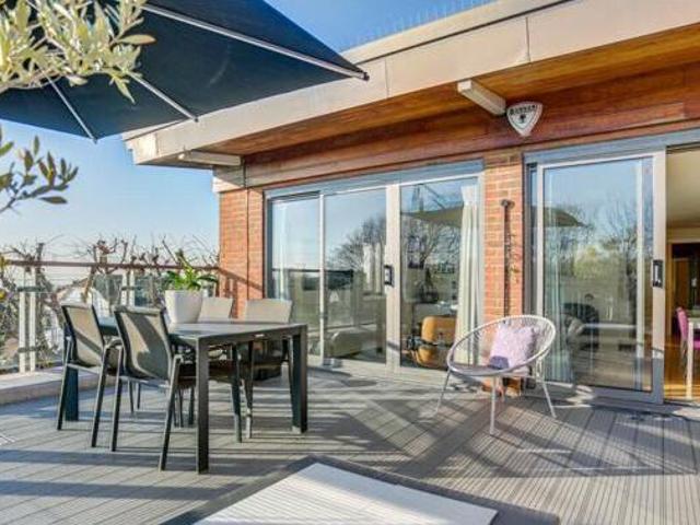 3 Bedroom Apartment For Sale In Hove, East Sussex