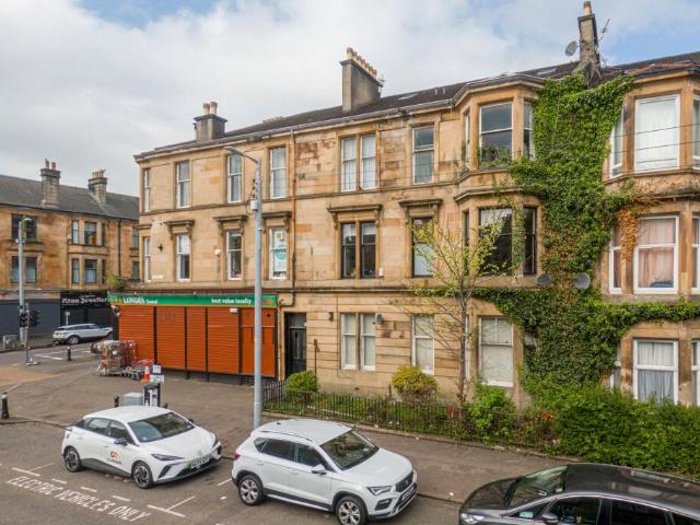 3 bedroom apartment for sale in Kenmure Street, Pollokshields, Glasgow, G41