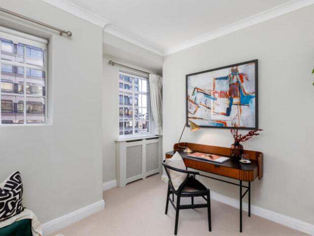 3 bedroom apartment for sale in Knightsbridge Court, Knightsbridge, London, SW1X, United Kingdom, SW1X