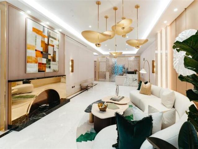 3 bedroom apartment for sale in Lucan Place, Chelsea, London, SW3