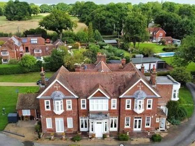 3 bedroom apartment for sale in Lydwicke House Slinfold RH13