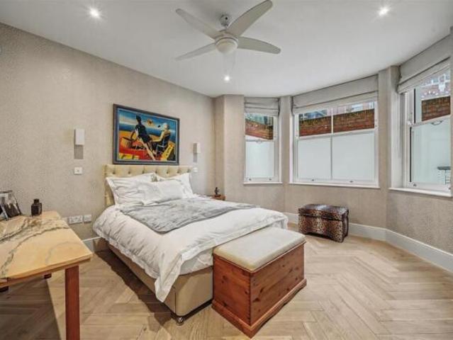 3 bedroom apartment for sale in Langland Gardens, Hampstead, London, NW3