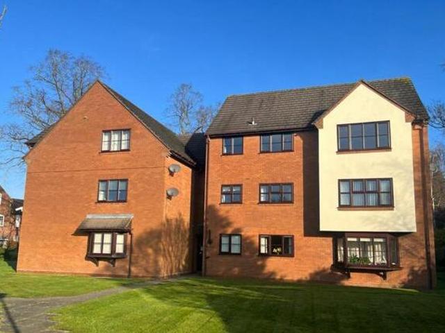 3 Bedroom Apartment For Sale In Leicester