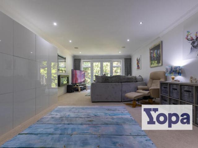 3 bedroom apartment for sale in Lilliput Road, Poole, BH14