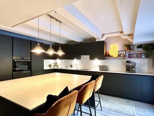 3 Bedroom Apartment For Sale In Liverpool