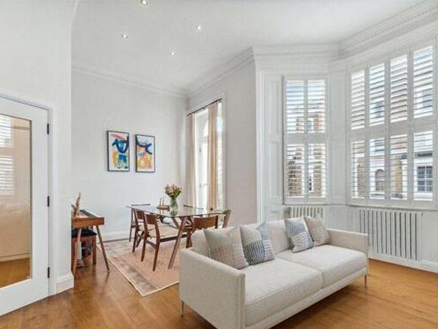 3 Bedroom Apartment For Sale In London