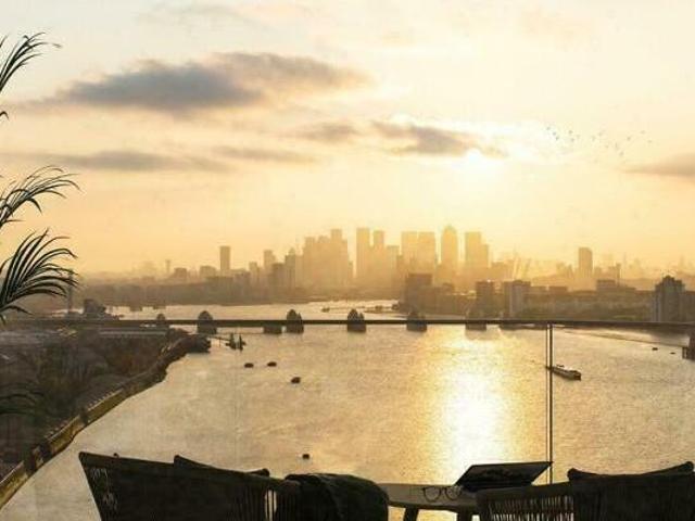 3 Bedroom Apartment For Sale In London