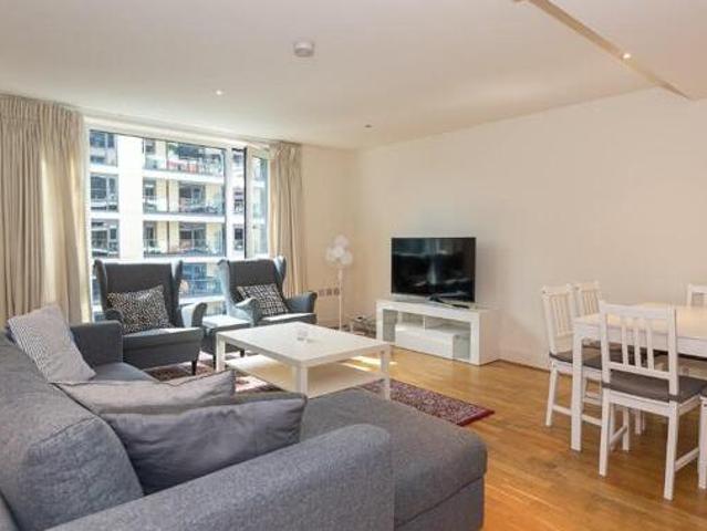 3 Bedroom Apartment For Sale In London