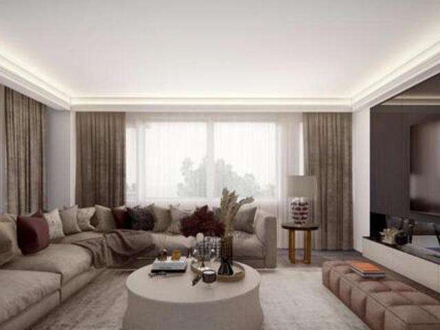 3 Bedroom Apartment For Sale In London
