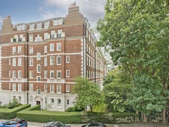 3 Bedroom Apartment For Sale In London