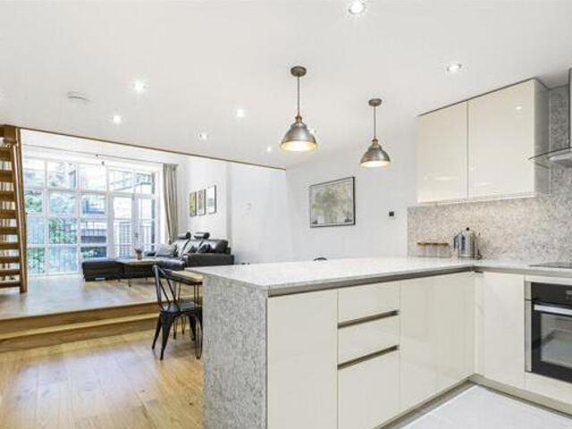 3 Bedroom Apartment For Sale In London