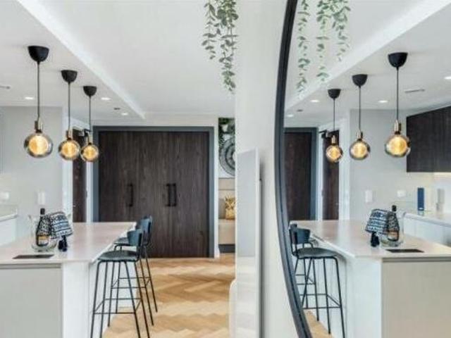 3 Bedroom Apartment For Sale In London