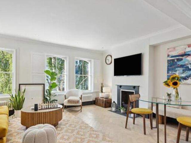 3 Bedroom Apartment For Sale In London