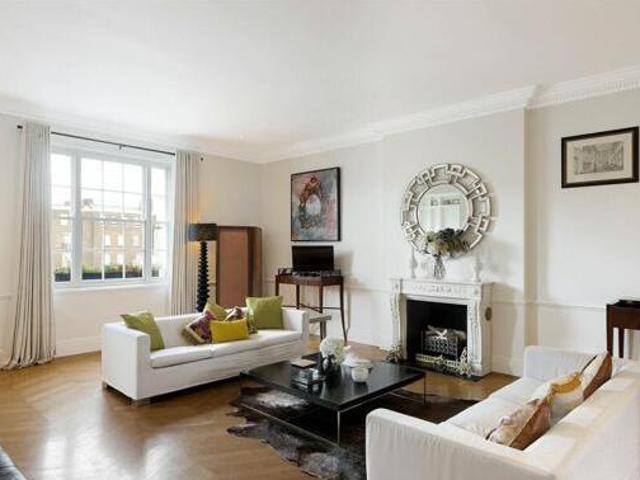 3 Bedroom Apartment For Sale In London