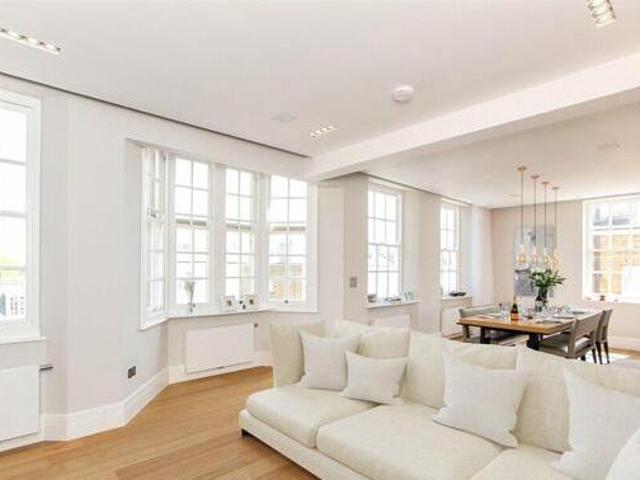 3 Bedroom Apartment For Sale In London