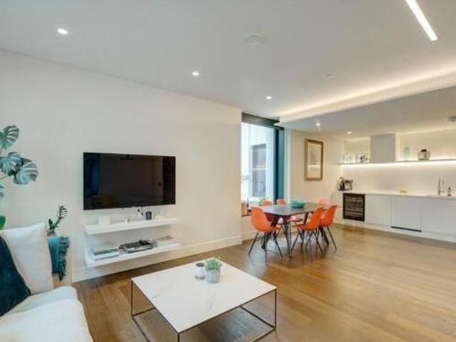 3 Bedroom Apartment For Sale In London