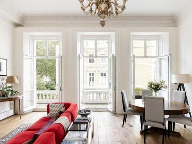 3 Bedroom Apartment For Sale In London