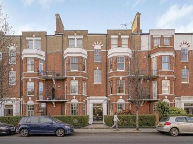 3 Bedroom Apartment For Sale In London