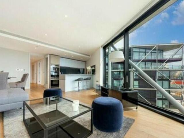 3 Bedroom Apartment For Sale In London