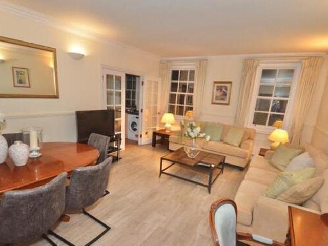 3 Bedroom Apartment For Sale In London