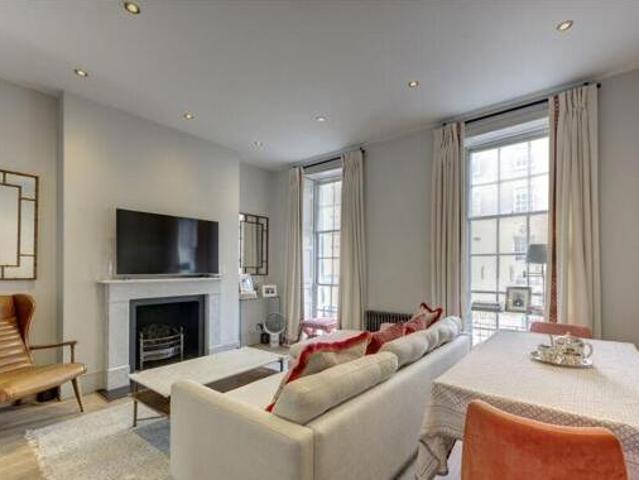 3 Bedroom Apartment For Sale In London