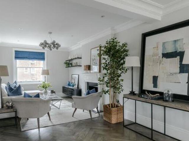 3 Bedroom Apartment For Sale In London