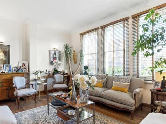 3 Bedroom Apartment For Sale In London