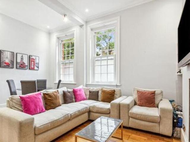 3 Bedroom Apartment For Sale In London