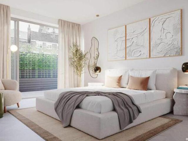 3 Bedroom Apartment For Sale In London