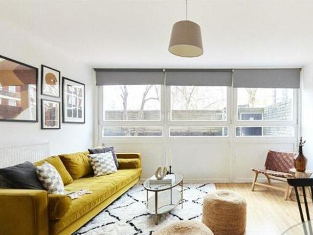 3 Bedroom Apartment For Sale In London