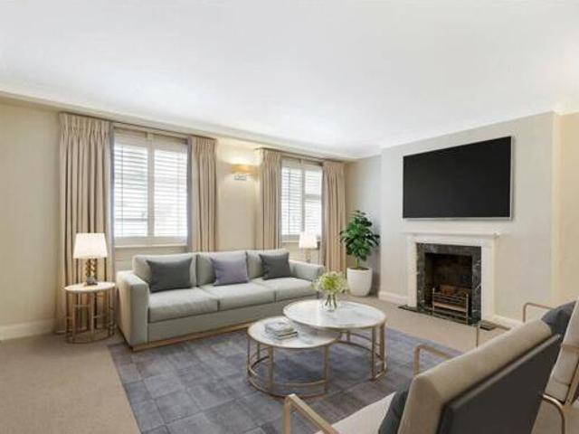 3 Bedroom Apartment For Sale In London