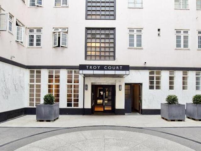 3 Bedroom Apartment For Sale In London