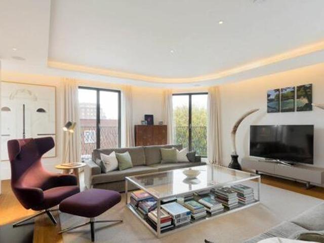 3 Bedroom Apartment For Sale In London